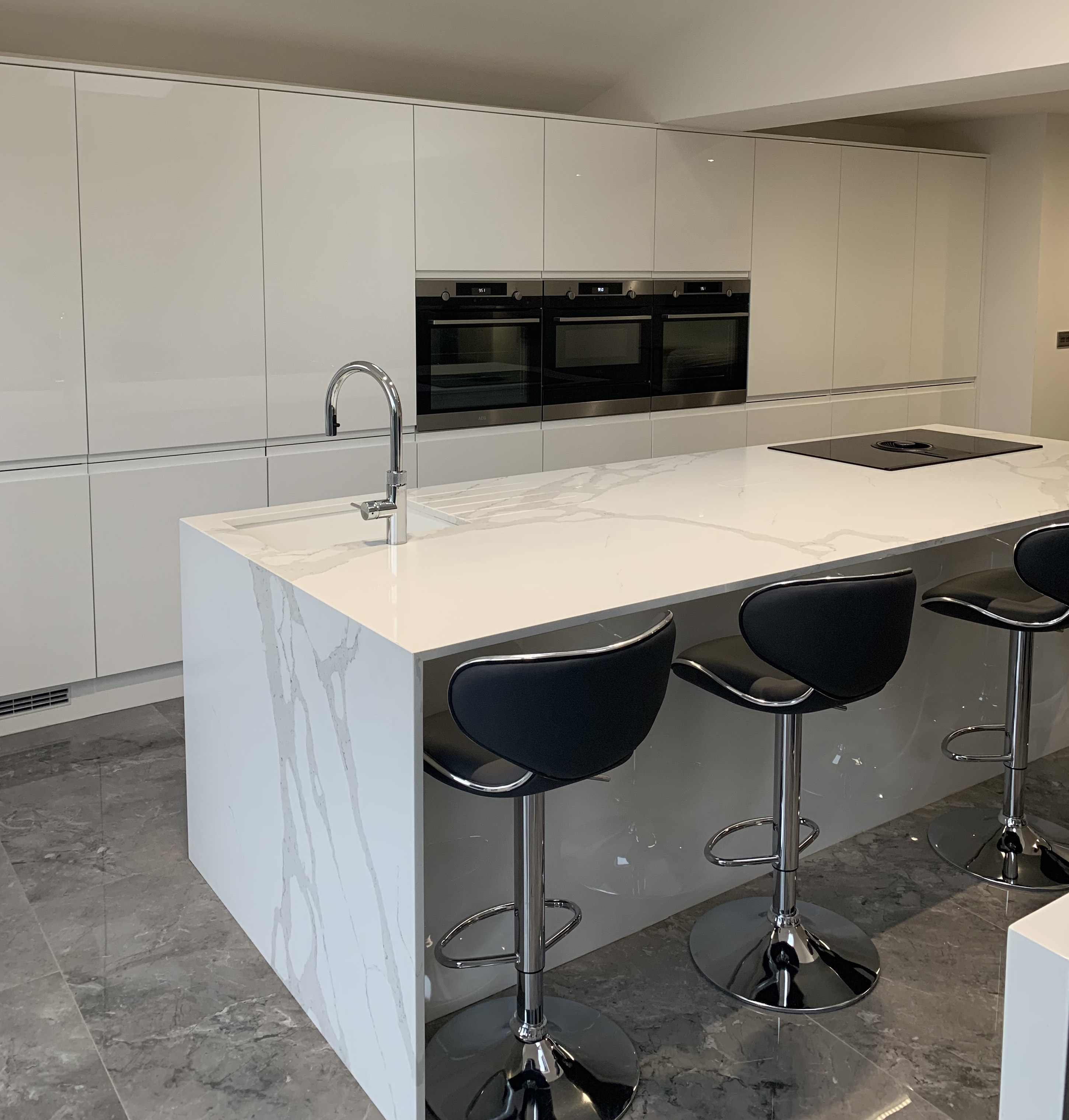 Bespoke Kitchen Island - Taurus Interiors